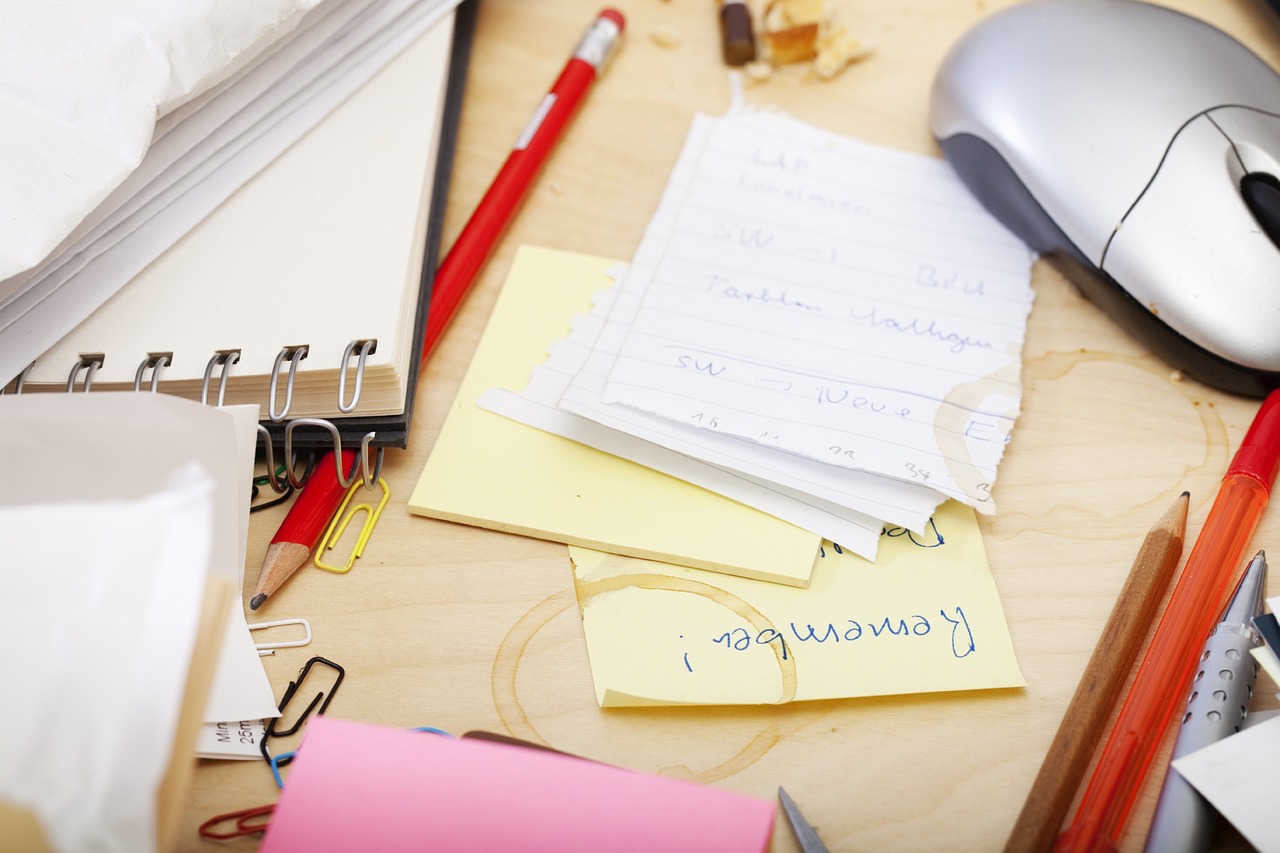10 Tips voor een sprankelend schoon bureau